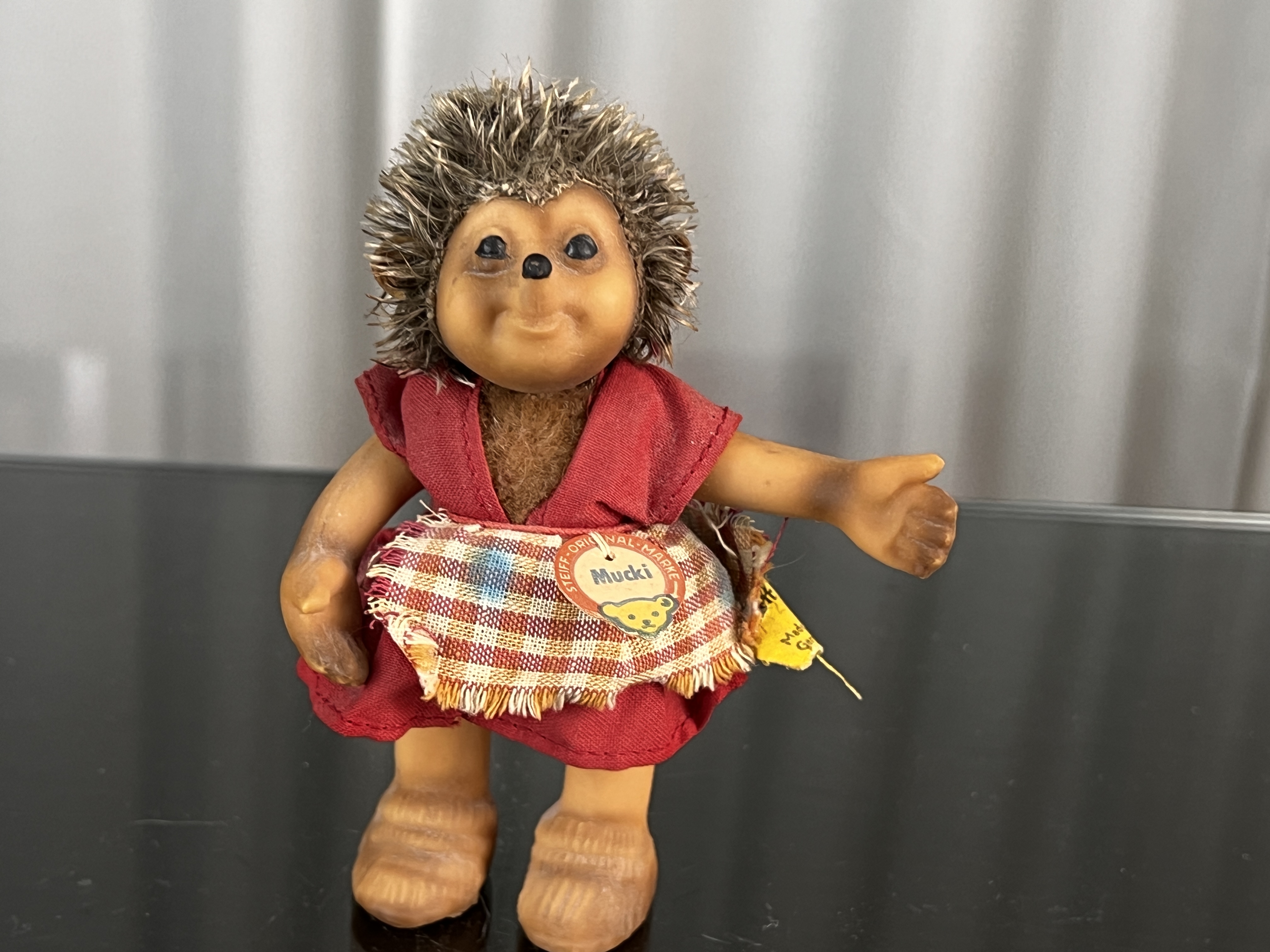 Steiff Tier 8712.80 Mucki 12 cm. Top ... SW46365